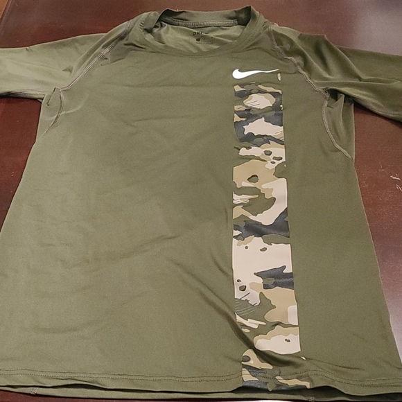 Nike | Shirts | Nike Drifit Adult M | Poshmark